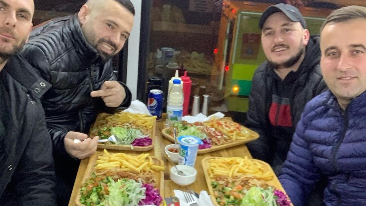 Restoran Kebab di Atas Bus Bertingkat Hadir di London - Lifestyle ...
