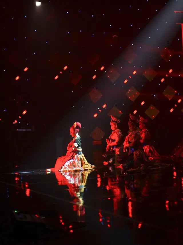 6 Potret Penampilan Sandrina Mazaya di IMB 2021, Memesona Pakai Busana ...