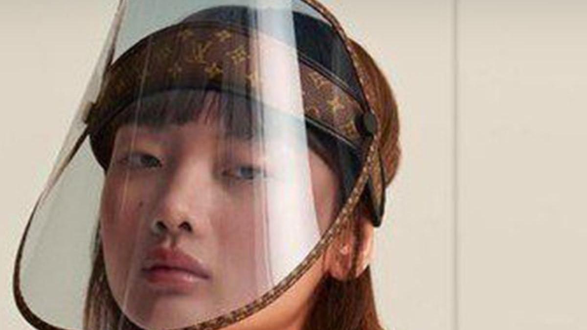 Harganya Bikin Takjub! Intip Kemewahan Face Shield dari Louis Vuitton