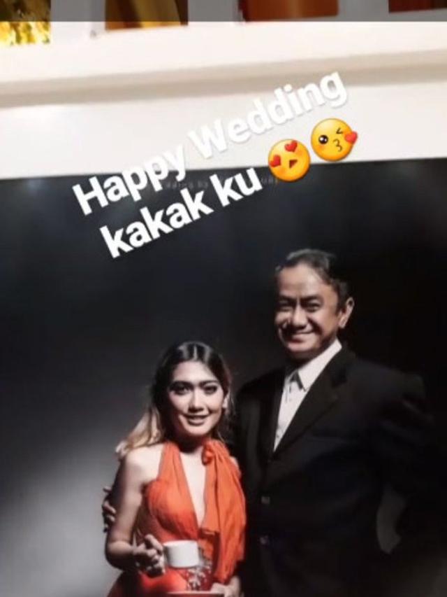 Heboh Dibicarakan, Ini 7 Potret Pernikahan Revi Mariska - Entertainment ...