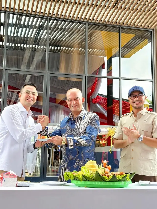 6 Potret Raffi Ahmad Resmikan Bioskop Sam’s Studios, Sorot Komitmen Hanya Putar Film Indonesia ...