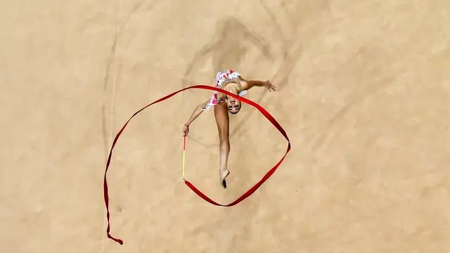 Tekanan yang Harus Diberikan pada Senam Ritmik Adalah Unsur yang ...