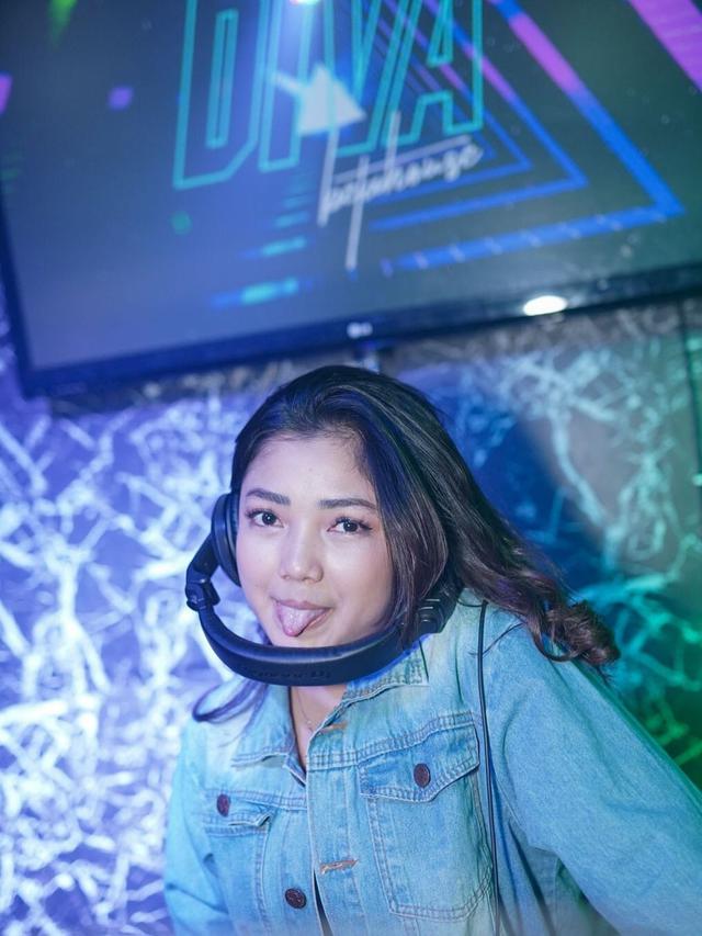 6 Potret Diva Murti, Kekasih Omo Kucrut 'Ceking' Ronaldowati - Hot Liputan6.com