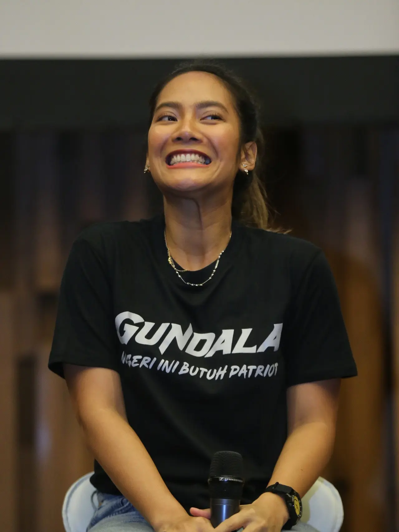 Tara Basro Hapus Foto Tanpa Busana yang Dinilai Berpotensi Kena UU ITE ...