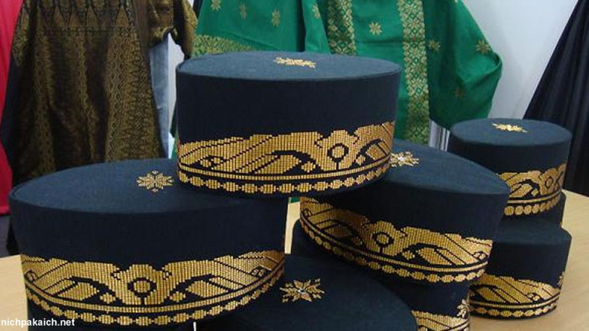 [VIDEO] Perajin Kopiah Raup Puluhan Juta Rupiah Sepekan - Ramadan ...