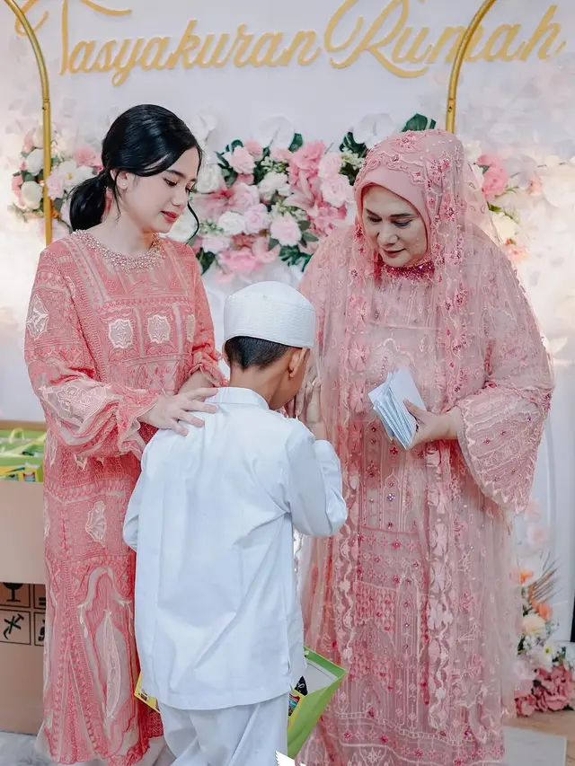 8 Potret Tasyakuran Rumah Baru Tissa Biani, Meriah Gelar Open House ...