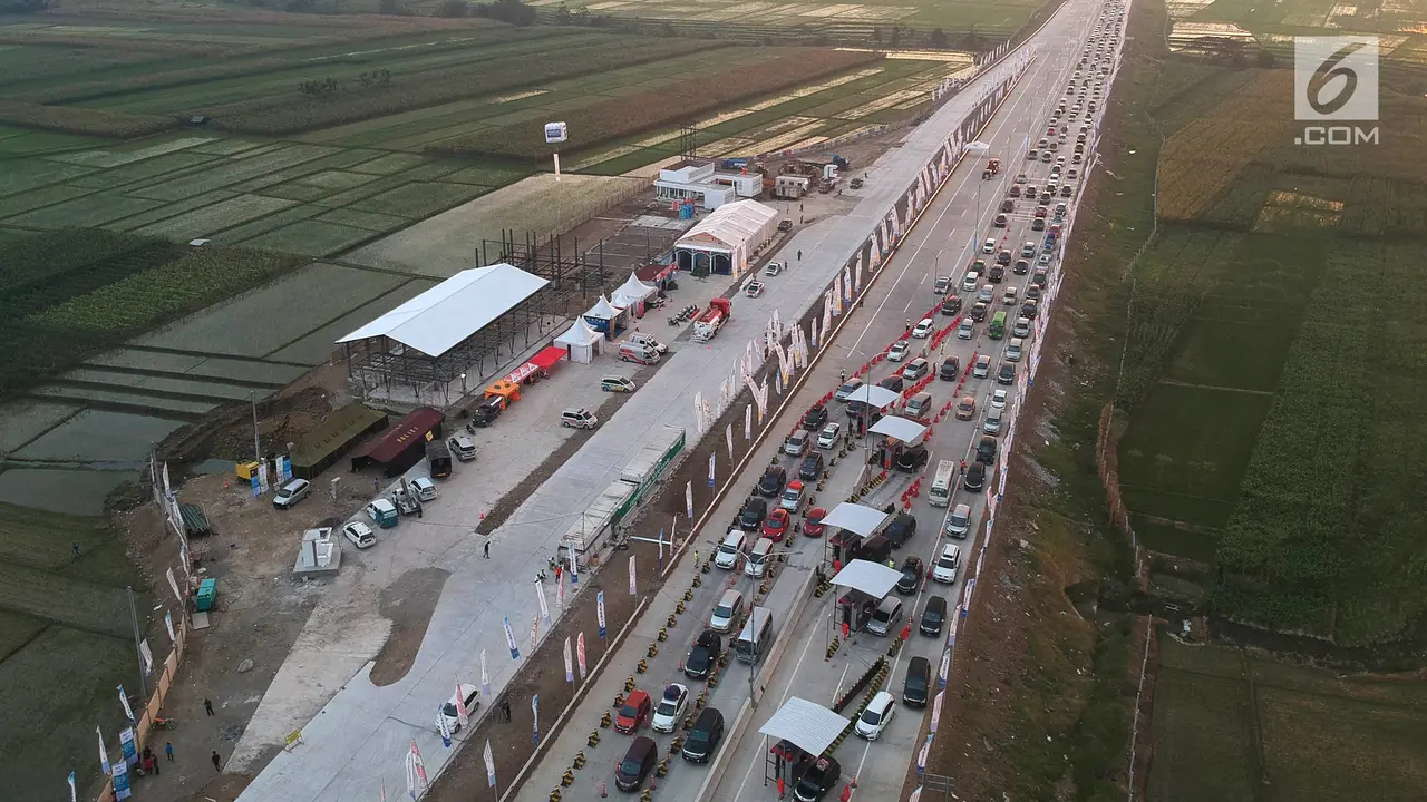 Jasa Marga Berlakukan Contraflow di Tol Jakarta-Cikampek Pagi Ini - Bisnis Liputan6.com