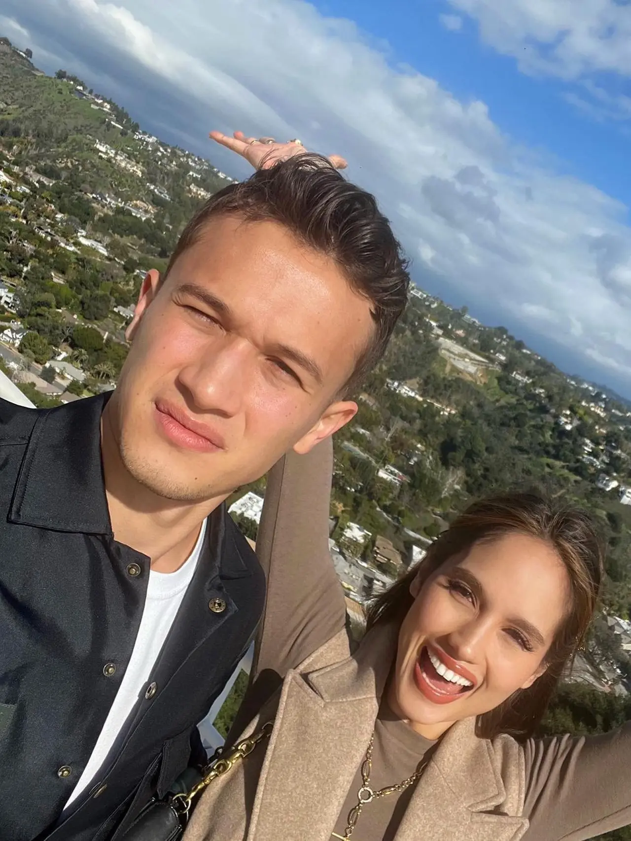 6 Potret Cinta Laura dan Arya Vasco Liburan Bareng di Los Angeles ...