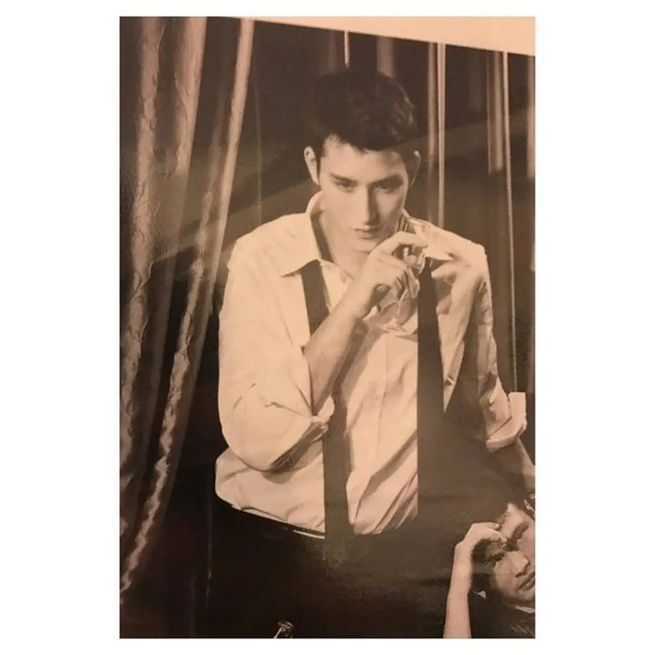 10 Potret Transformasi Mike Lewis, Makin Tua Makin Jadi