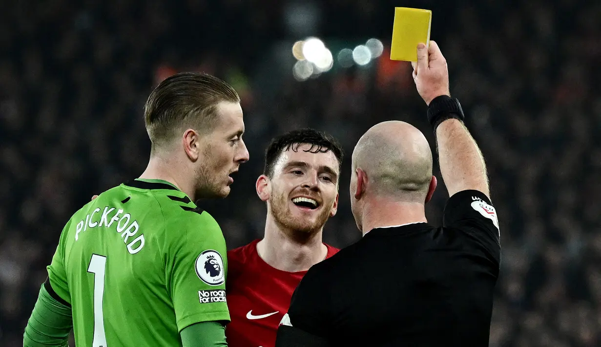 Foto: Melihat Kembali Momen Robertson Menertawakan Pickford di Derby Merseyside - Inggris Bola.com