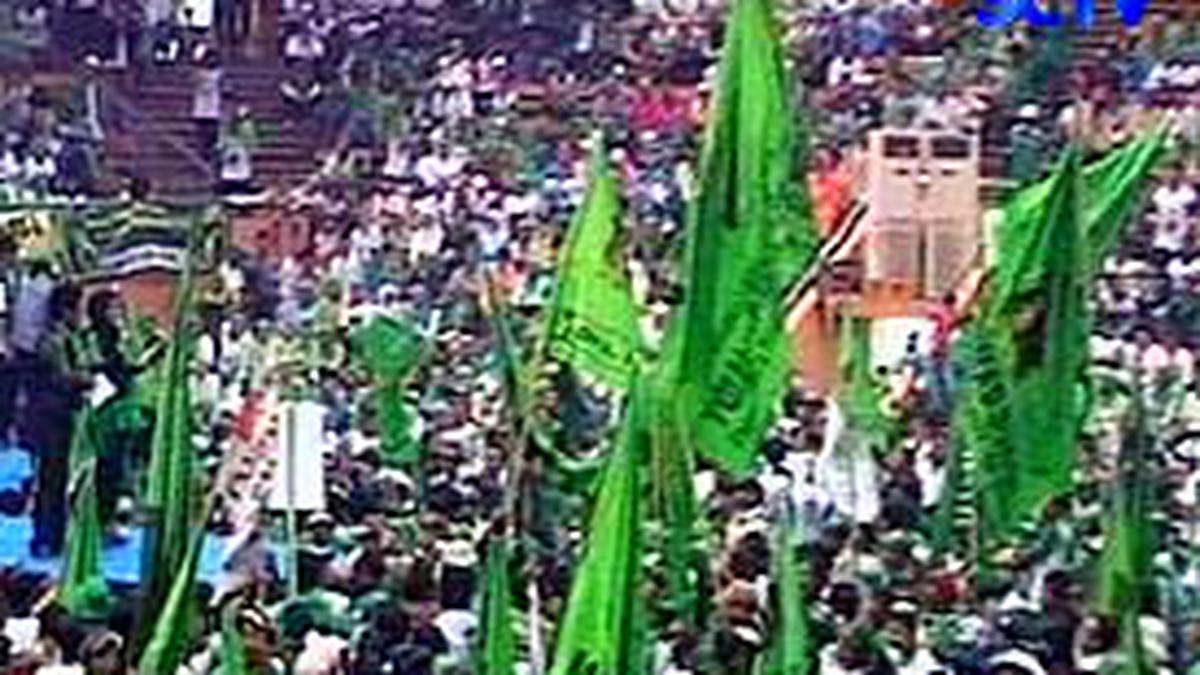 Istora Senayan Dipadati Massa PPP - News Liputan6.com