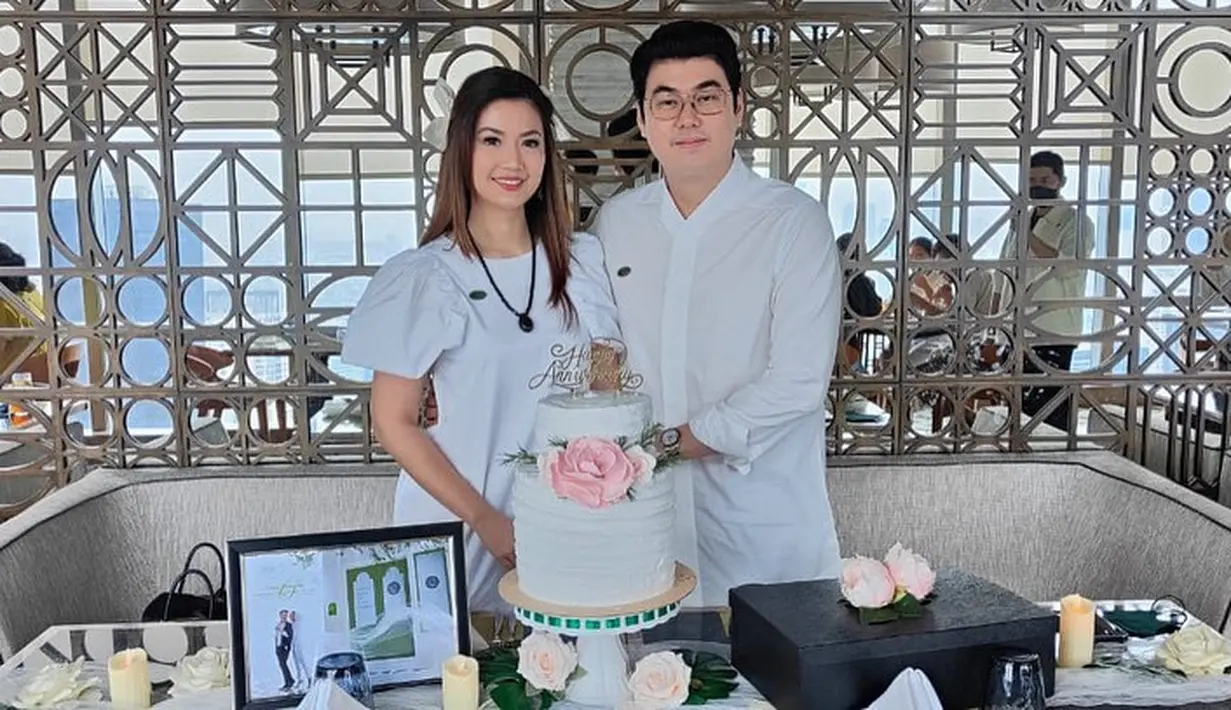 Sempat Terhalang Restu, Potret Keharmonisan Keluarga Asty Ananta dan Hendra Enam Tahun Menikah ...