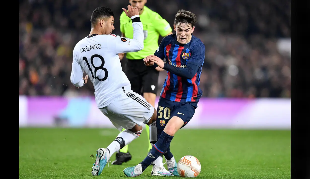 Foto: Ketika Gavi Dibuat Frustasi Dengan Dua Pemain MU Ini - Dunia Bola.com