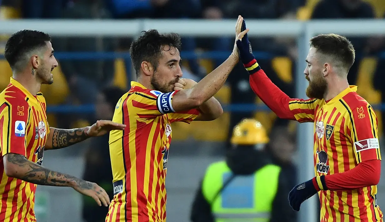 FOTO: Perjuangan Lecce Menembus Serie A Menarik Perhatian CEO Emtek ...