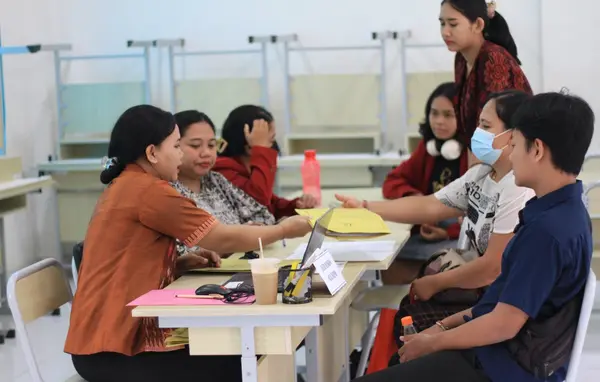 Feony Elizabeth Putri Aktor Barry Prima Dilaporkan Hilang di Cikole ...