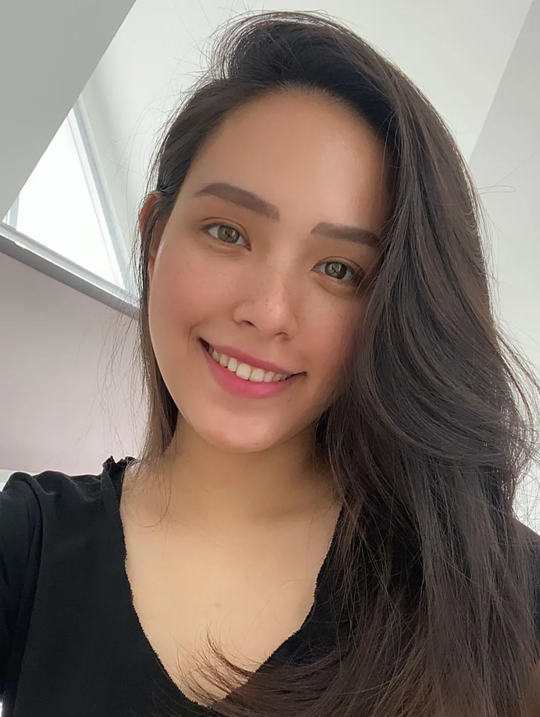 Gaya Elegan Lady Nayoan Pakai Outfit Hitam, Simpel Tapi Kece - Foto ...