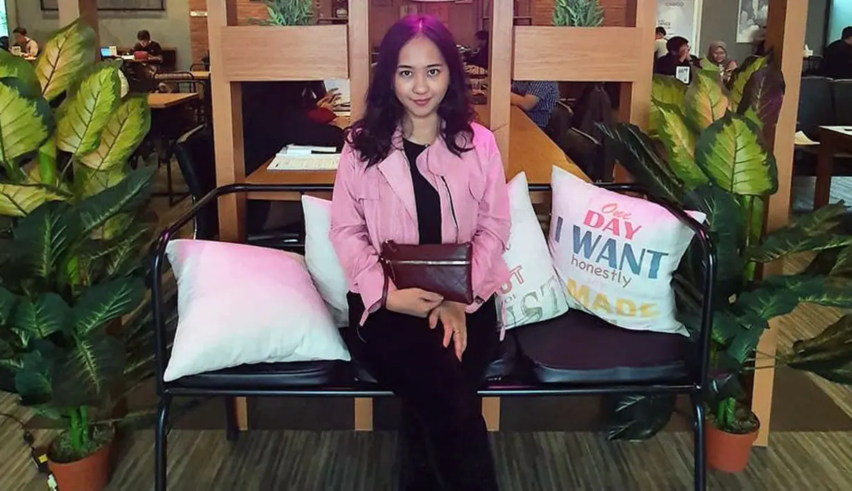 FOTO: Paras Cantik Chelsie Monica, Master Catur yang akan Berlaga di ...