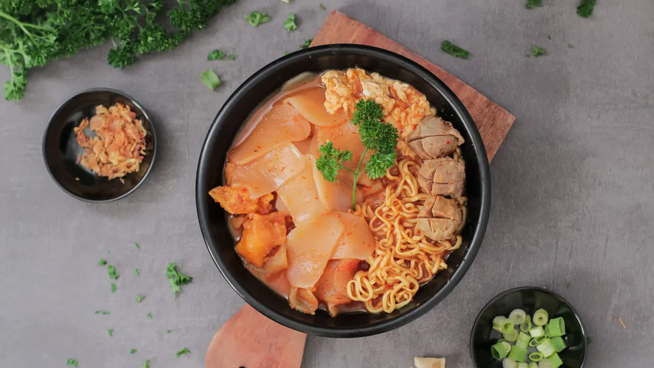 6 Resep Seblak Kuah Pedas yang Gurih dan Nikmatnya Khas
