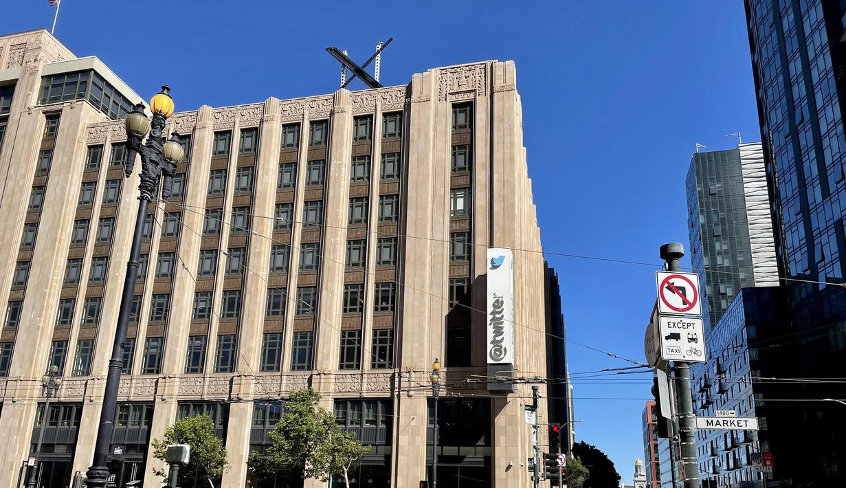 Logo X Raksasa Mulai Hiasi Atas Gedung Markas Twitter di San Francisco