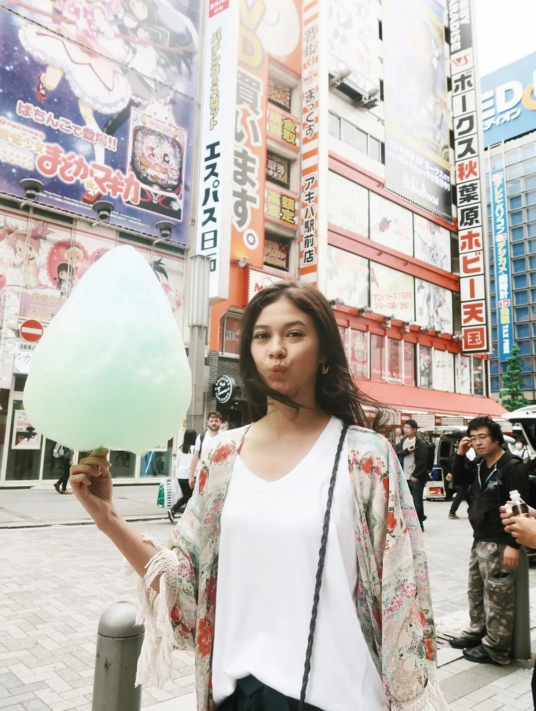 FOTO: Gaya Santai Yuki Kato Saat Liburan, Selalu Tampil Ceria - Foto ...