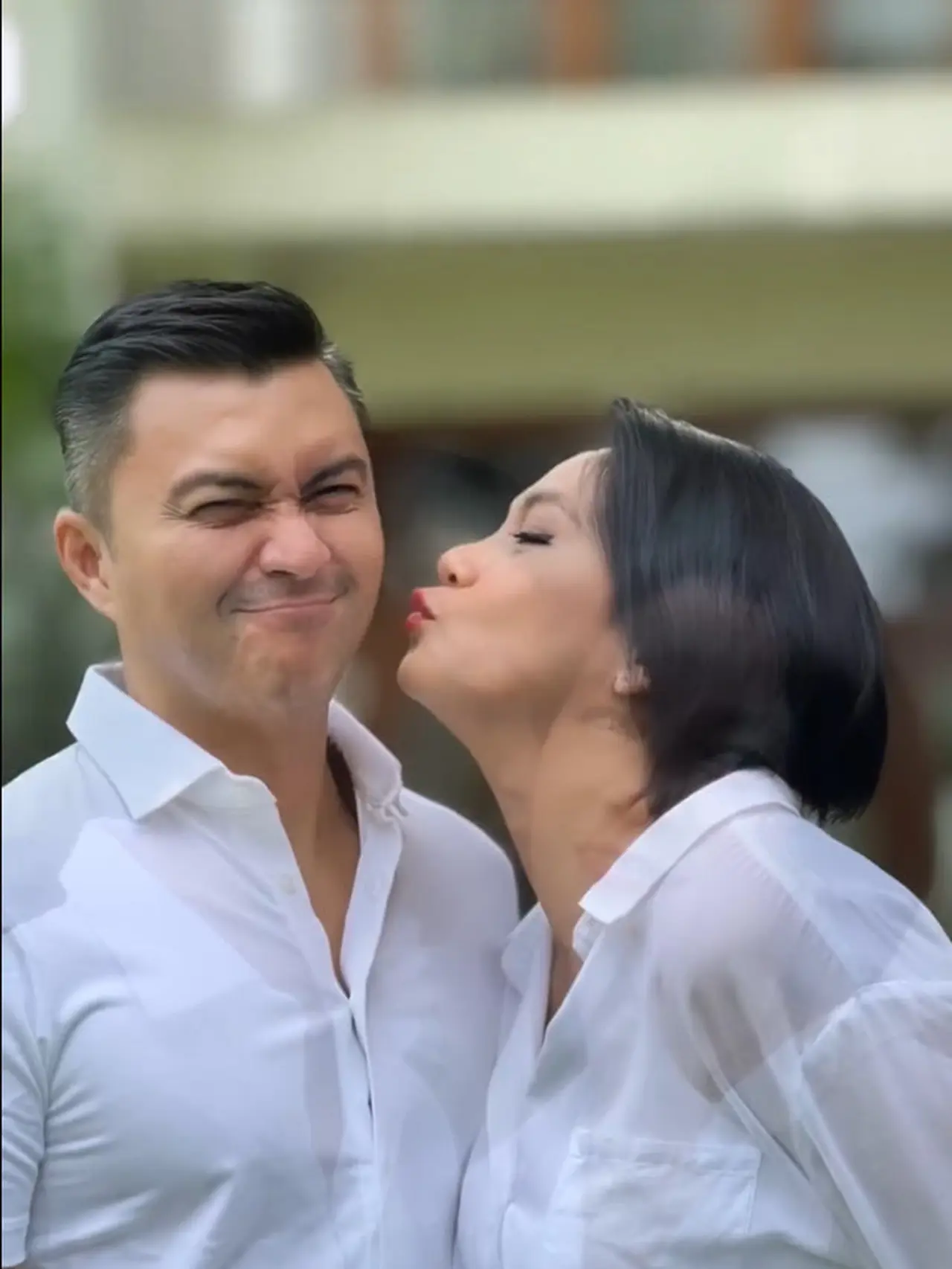 10 Potret Romantis Anjasmara dan Dian Nitami Rayakan Wedding Anniversary, 24 Tahun Lalui Suka ...