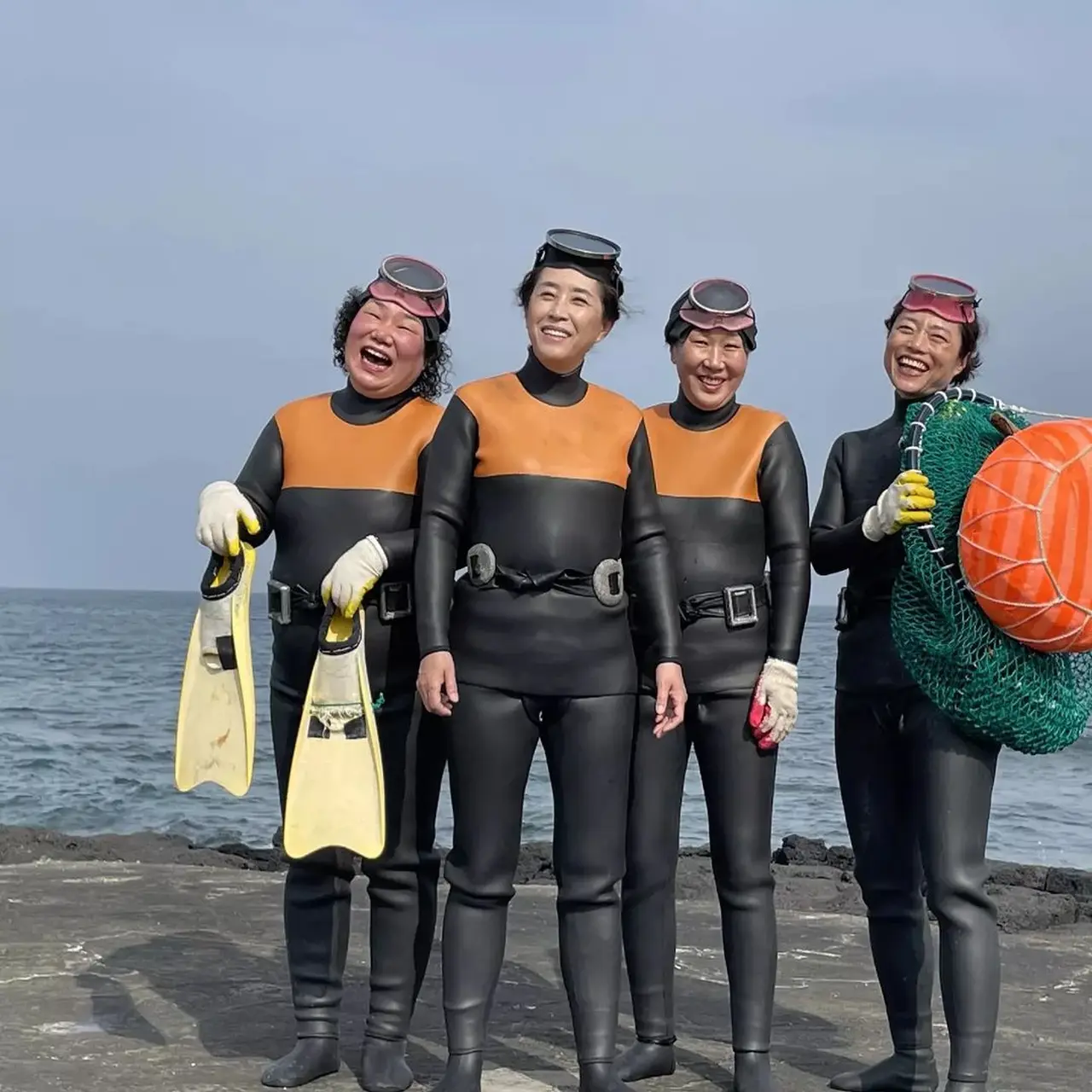 Mengenal Haenyeo, Penyelam Wanita Tangguh yang Dijuluki Mermaid dari ...