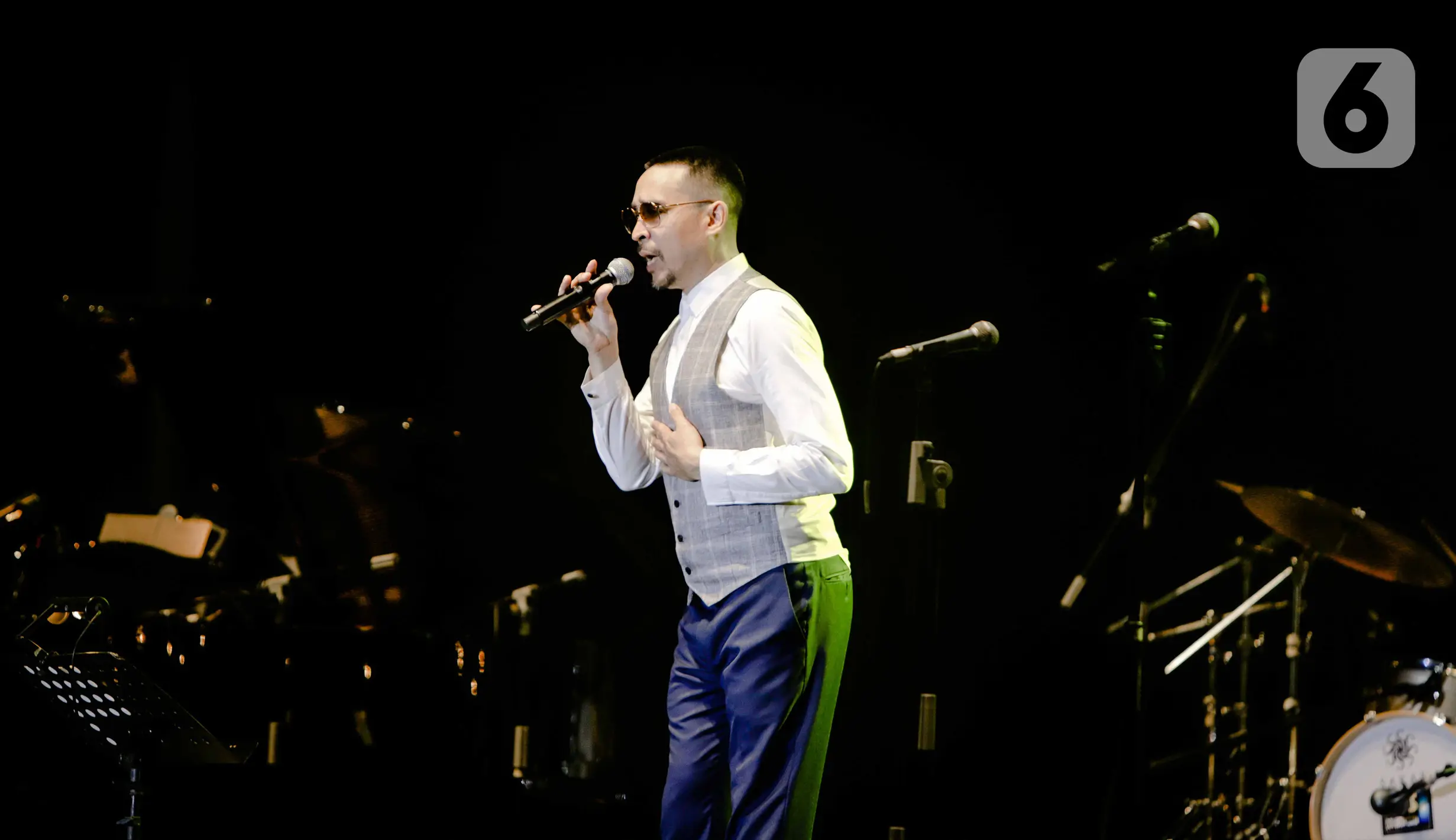 FOTO: Penampilan Jamie Aditya and Ron King Big Band di BNI Java Jazz ...