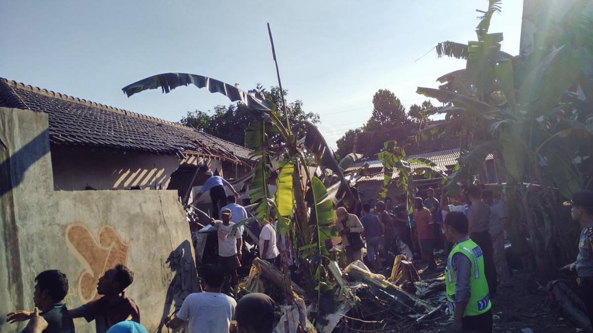 Heli TNI AD Jatuh di Yogya dalam Rangka Pengamanan Presiden - News ...
