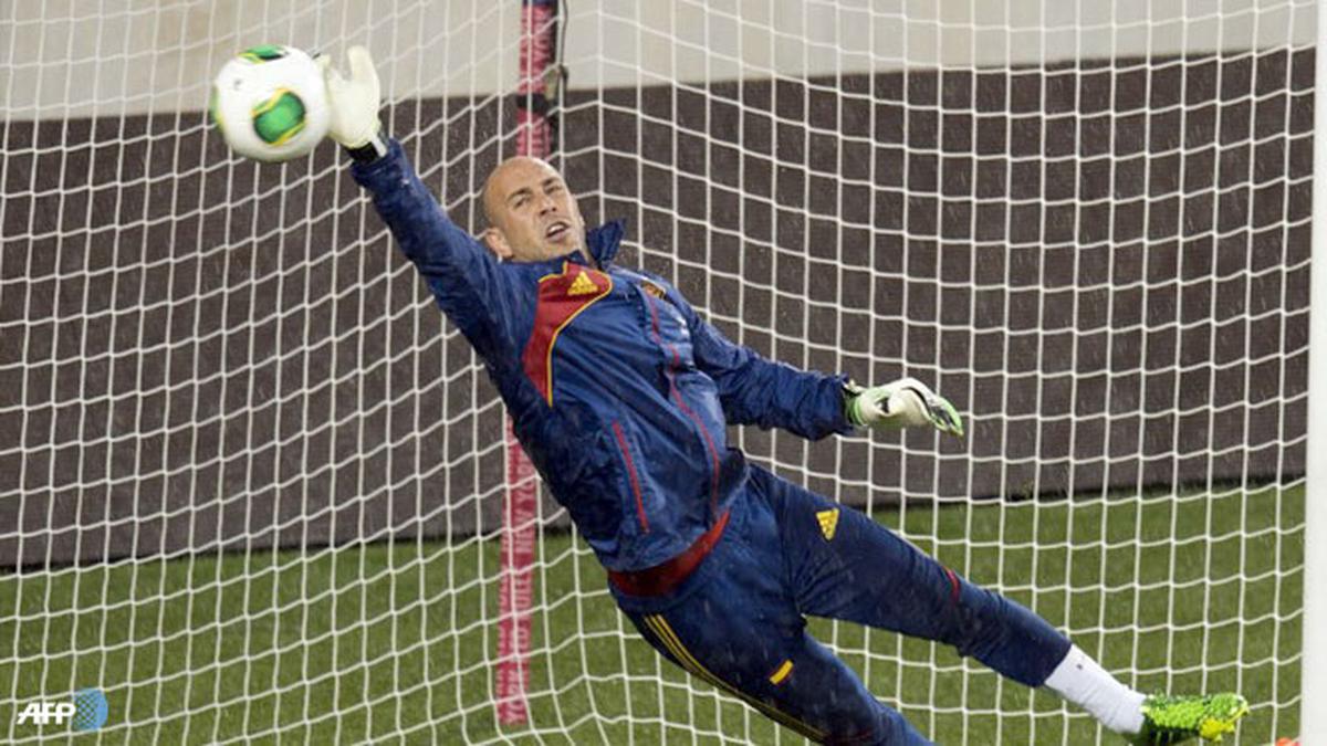 Reina Tanggapi Kedatangan Kiper Baru Liverpool - Bola Liputan6.com