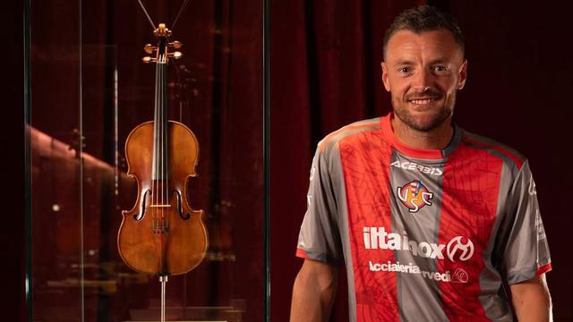 Jamie Vardy Memulai Hidup Baru di Italia, LDR dengan Keluarga - Dunia ...