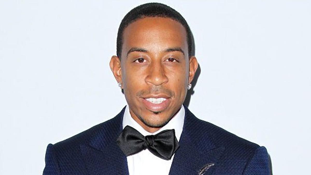 Ludacris Pamer Jet Pribadi di Sampul Album Baru - ShowBiz Liputan6.com