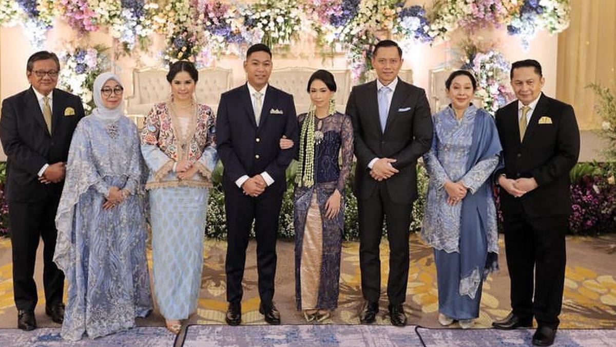 Layak Disebut Duta Kondangan, 8 Gaya Elegan Annisa Pohan saat Hadir di ...