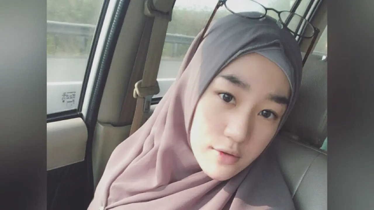 Ini Profesi Larissa Chou Sebelum Menjadi Mualaf - ShowBiz Liputan6.com