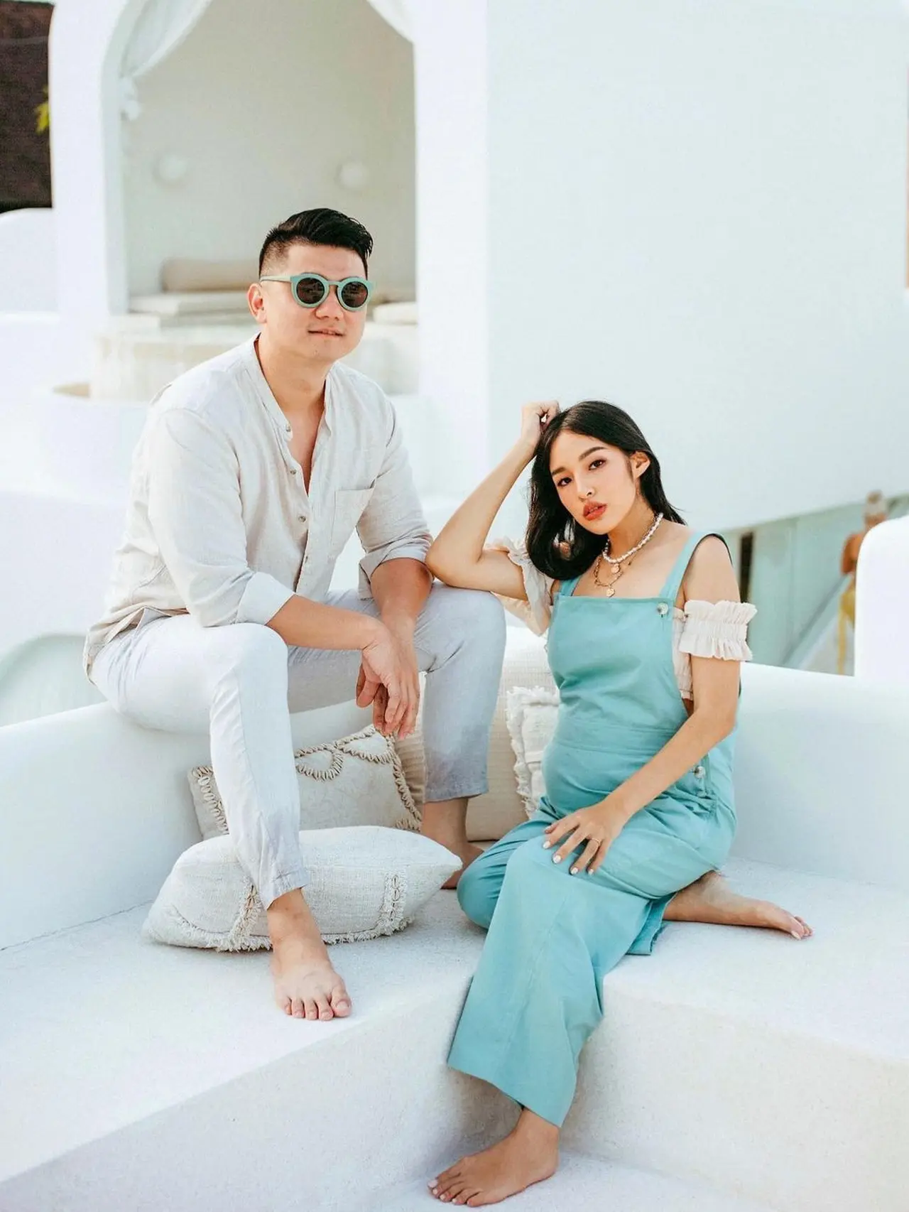 7 Potret Maternity Shoot Tiffany Istri Chef Arnold, Baby Bump Curi ...