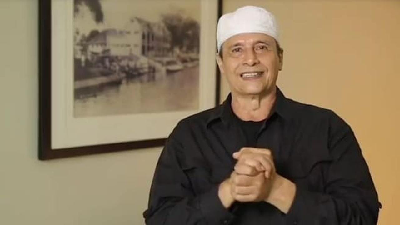 Artis Kawakan: Barry Prima, Si Jaka Sembung yang Masih Gagah di Usia Senja