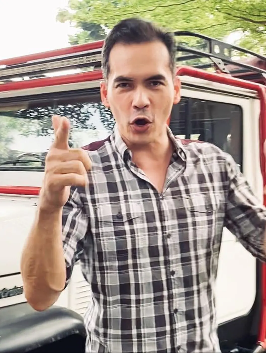 Potret Gagah Atalarik Syach, Makin Awet Muda di Usia Hampir Setengah ...