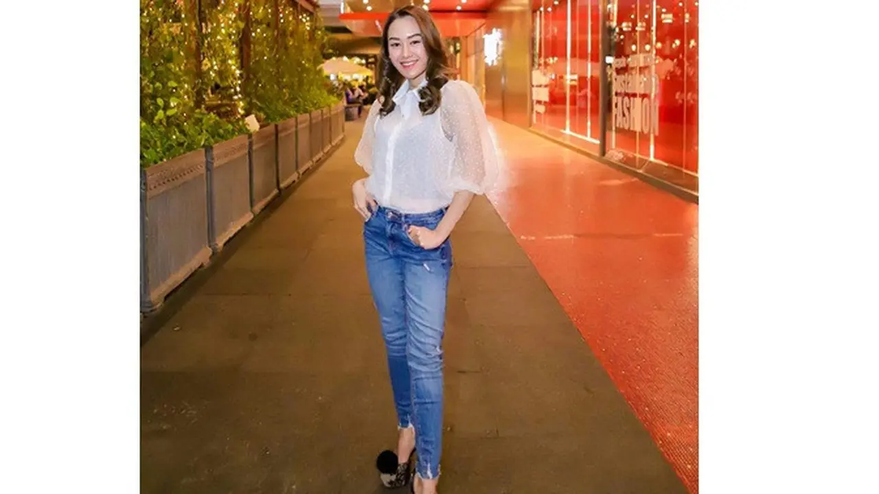 7 Gaya Kasual Rizuka Amor, DJ Cantik Pemeran Renata di Samudra Cinta ...