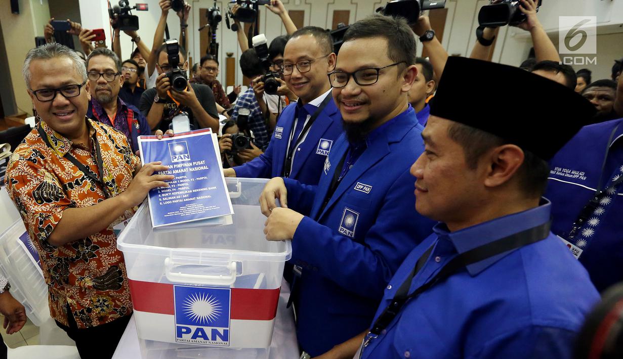 PHOTO: PAN Jadi Partai Ketujuh yang Daftar Pemilu 2019 - Foto Liputan6.com