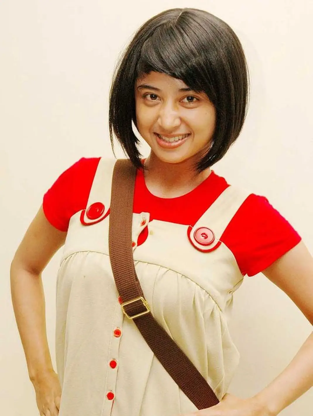 Ultah Ke-37, Potret Transformasi Dewi Perssik Awal Karir Hingga Sekarang - Photo Fimela.com