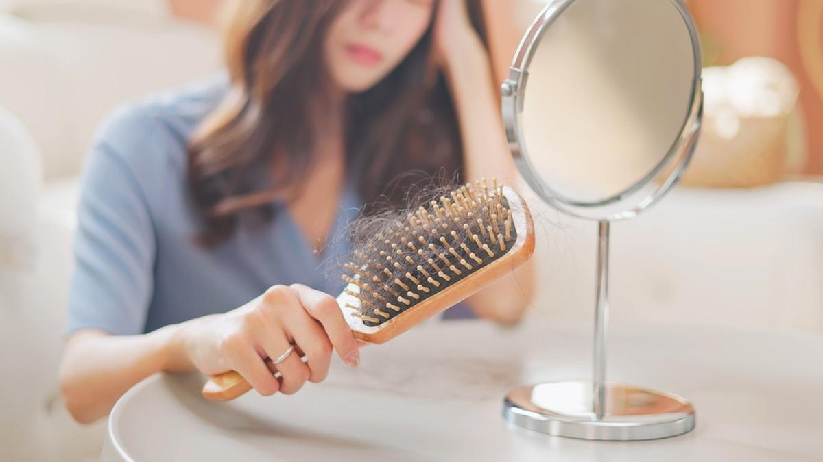 Rambut Rontok Setelah Melahirkan, Normalkah?