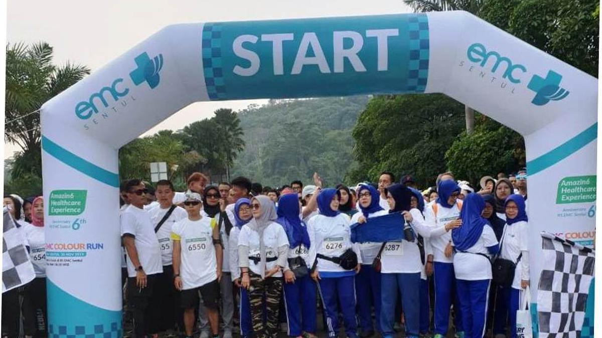 RS EMC Sentul Ajak Masyarakat Hidup Sehat dan Gembira Lewat Colour Run ...