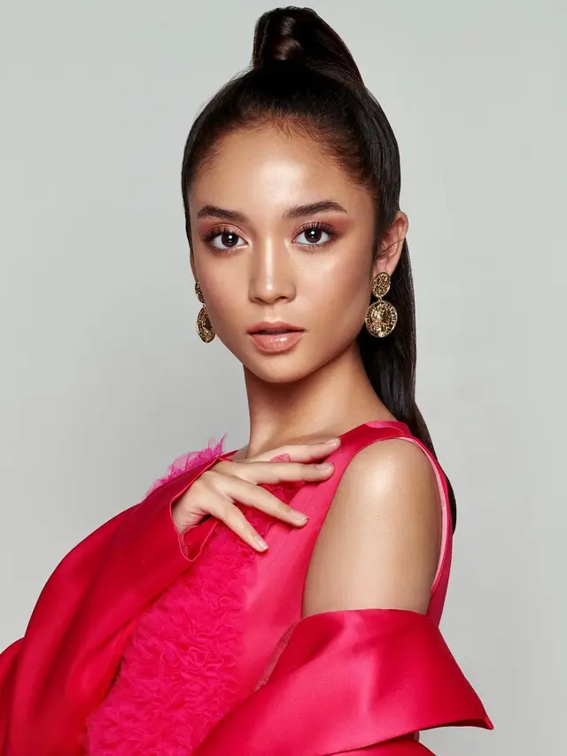 6 Potret Artis Asha Assuncao dalam Berbagai Tema Ini Curi Perhatian ...