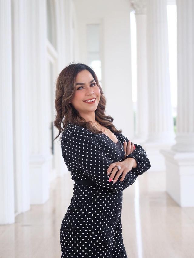 Kejutan Suami di Ultah Melaney Ricardo - ShowBiz Liputan6.com