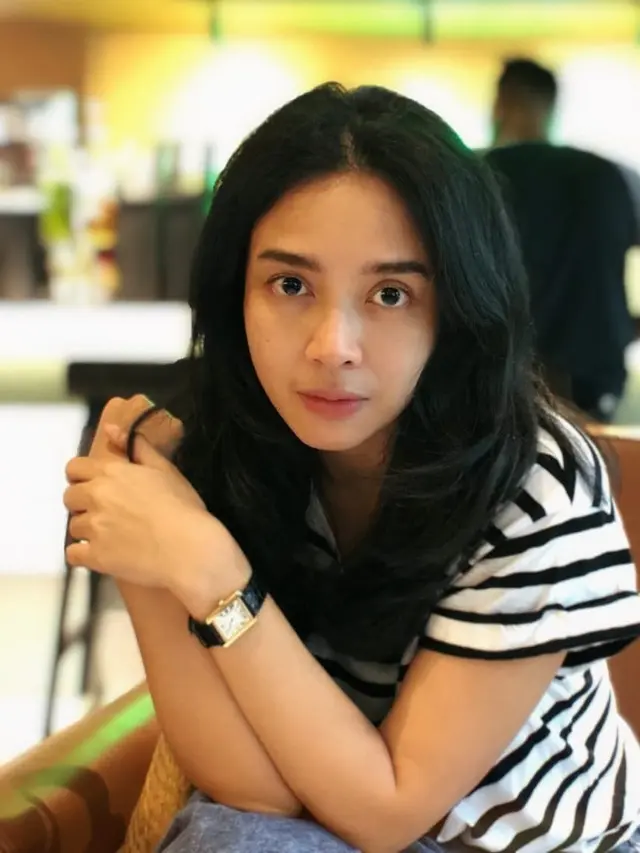 Lama Vakum, Ini 7 Potret Terbaru Dea Ananda yang Tetap Awet Muda - Hot Liputan6.com