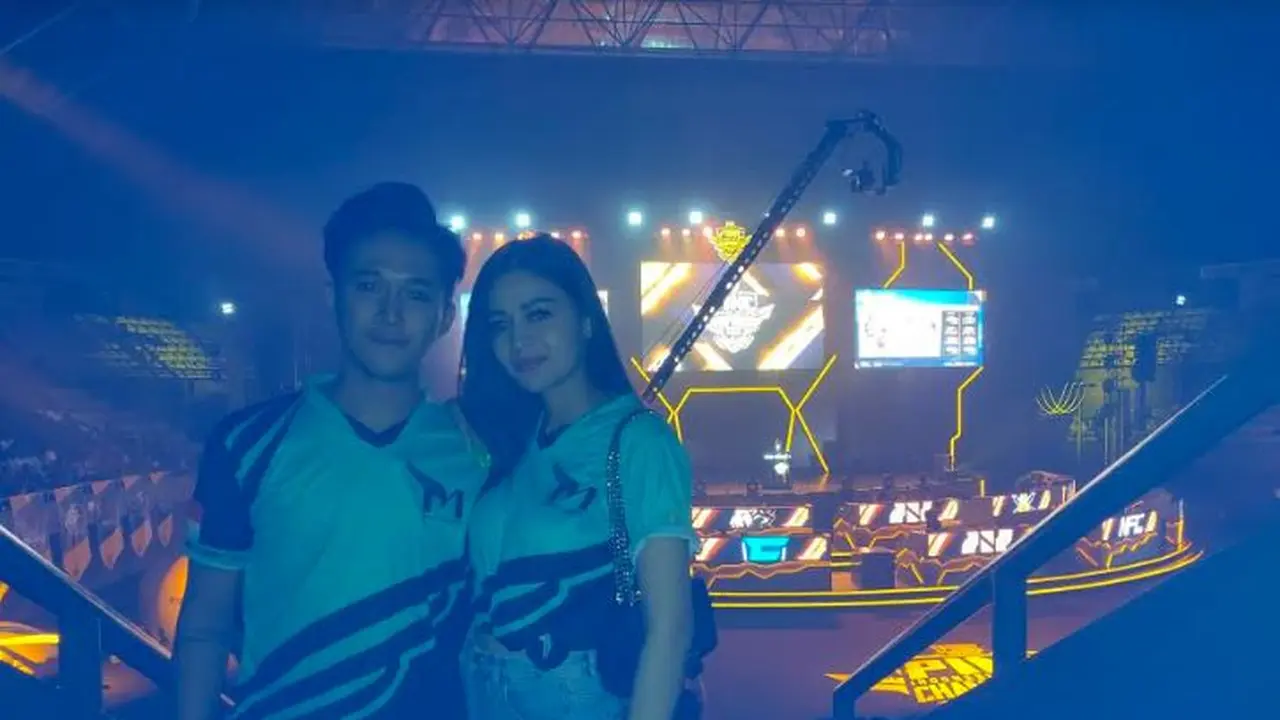 Doyan Main PUBG, Dicky Smash - Hesty Klepek Klepek Dukung Tim Mikail ...