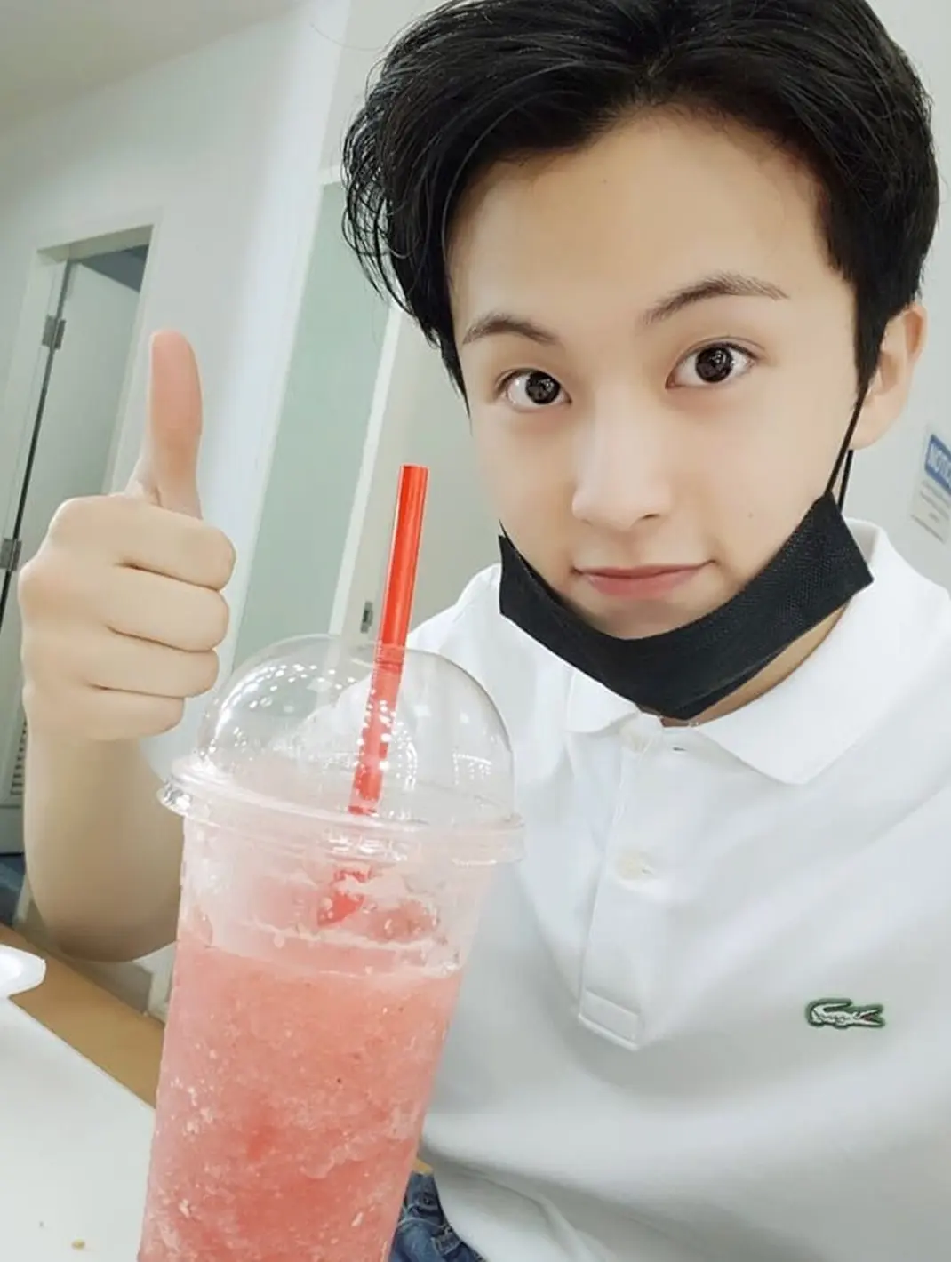 FOTO: Gaya Keren Mark Lee, Rapper NCT127 yang Hari Ini Genap 20 Tahun ...