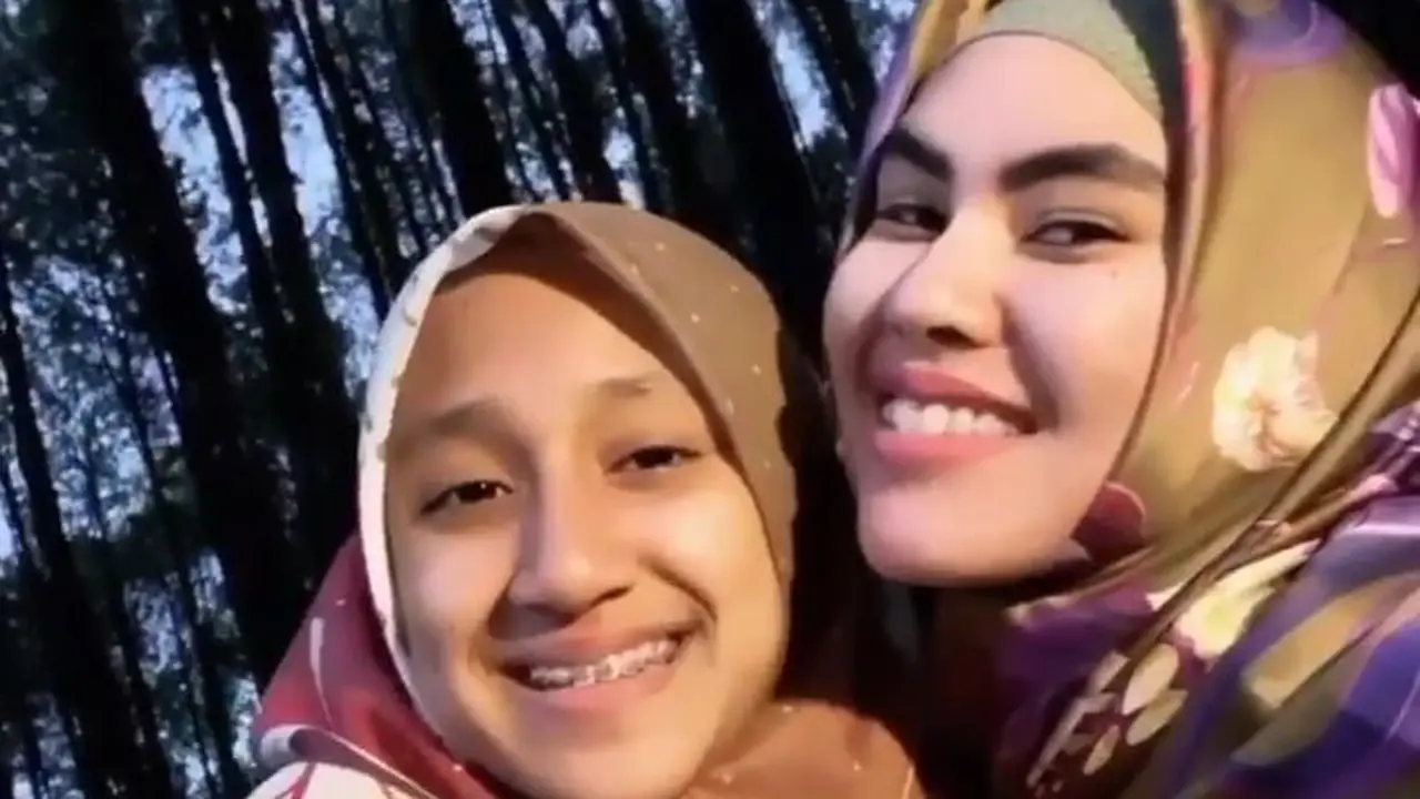 8 Momen Kedekatan Kartika Putri dan Syarifah, Lepas Anak Sambung Sekolah di Yaman - Hot Liputan6.com