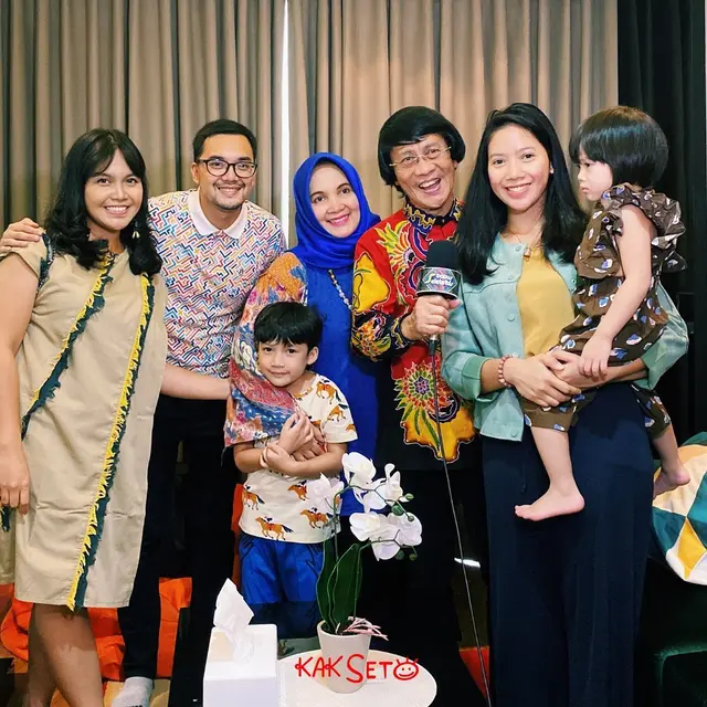 6 Potret Harmonis Kak Seto dan Keluarga, Awet Muda di Usia 70 Tahun ...
