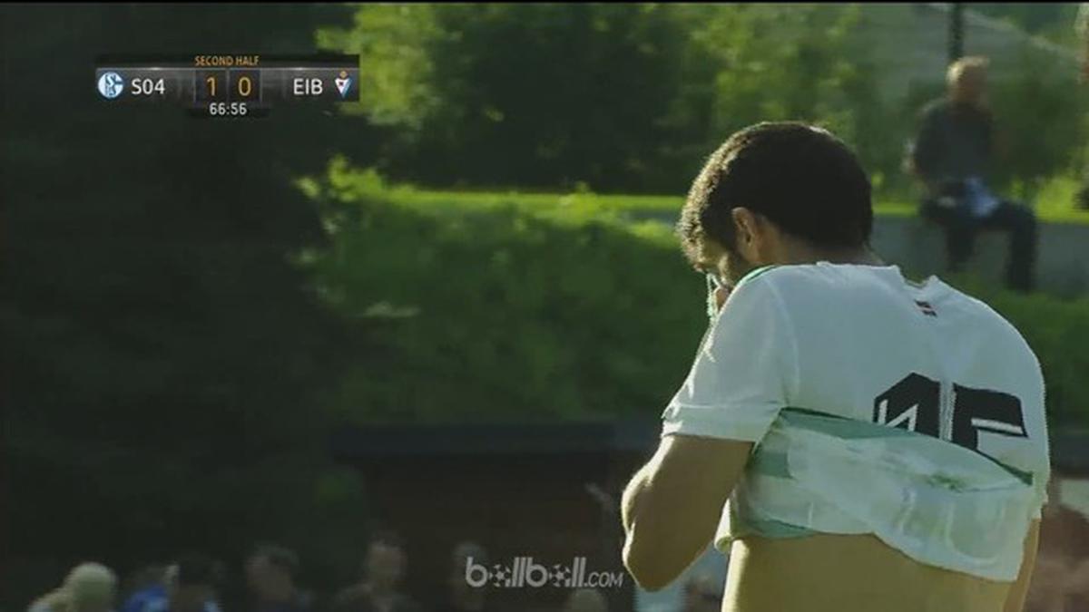 VIDEO: Bek Eibar Tiru Gol Bunuh Diri Spektakuler Kondogbia