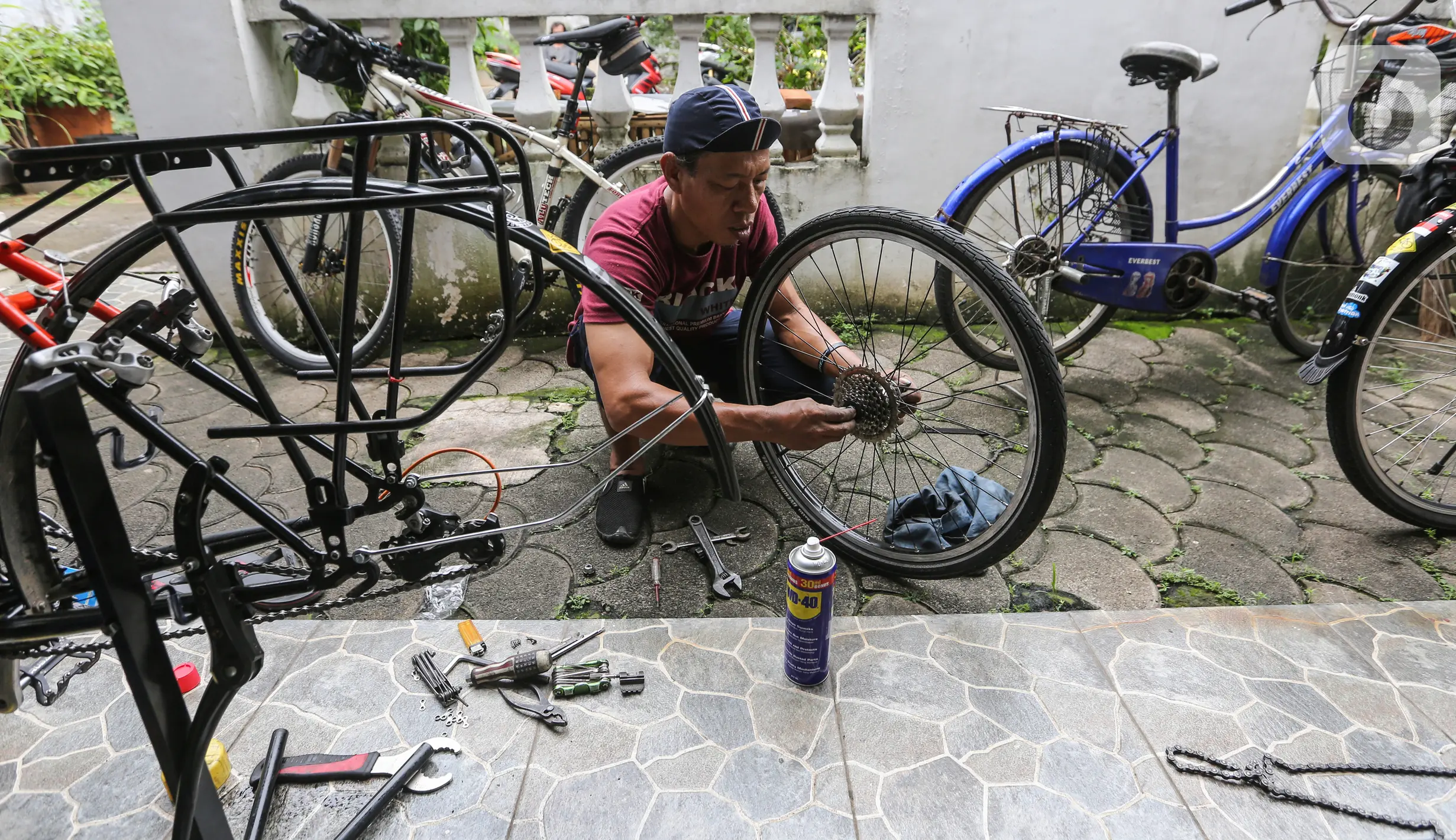 FOTO: Capek Antre, Panggil Saja Jasa Service Sepeda Panggilan - Foto ...